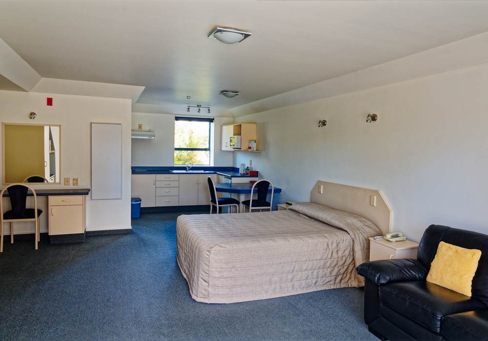 Avalon Manor Motels - Studio Holiday Accommodation